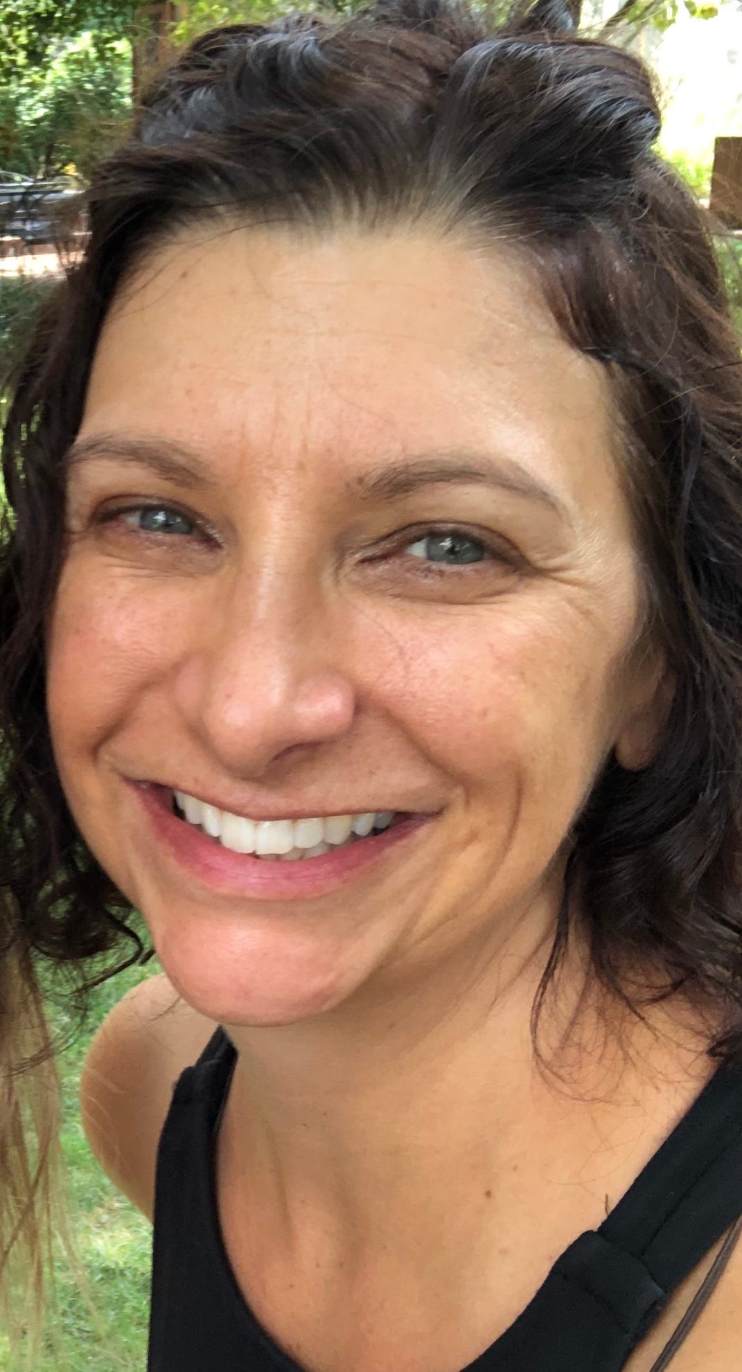 Mel Hawley – Medium