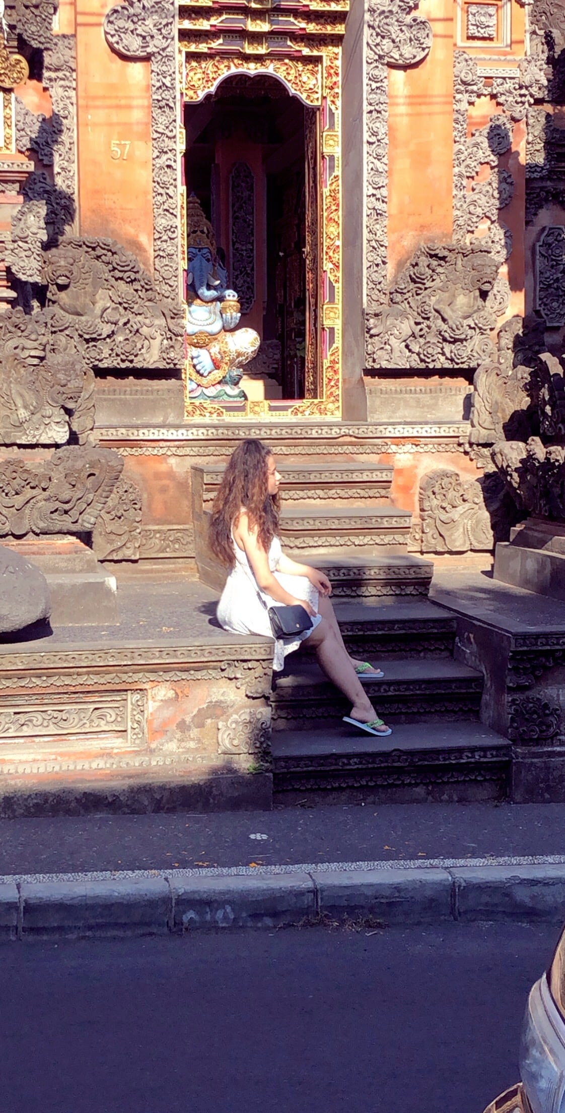 Masra Rahman – Medium