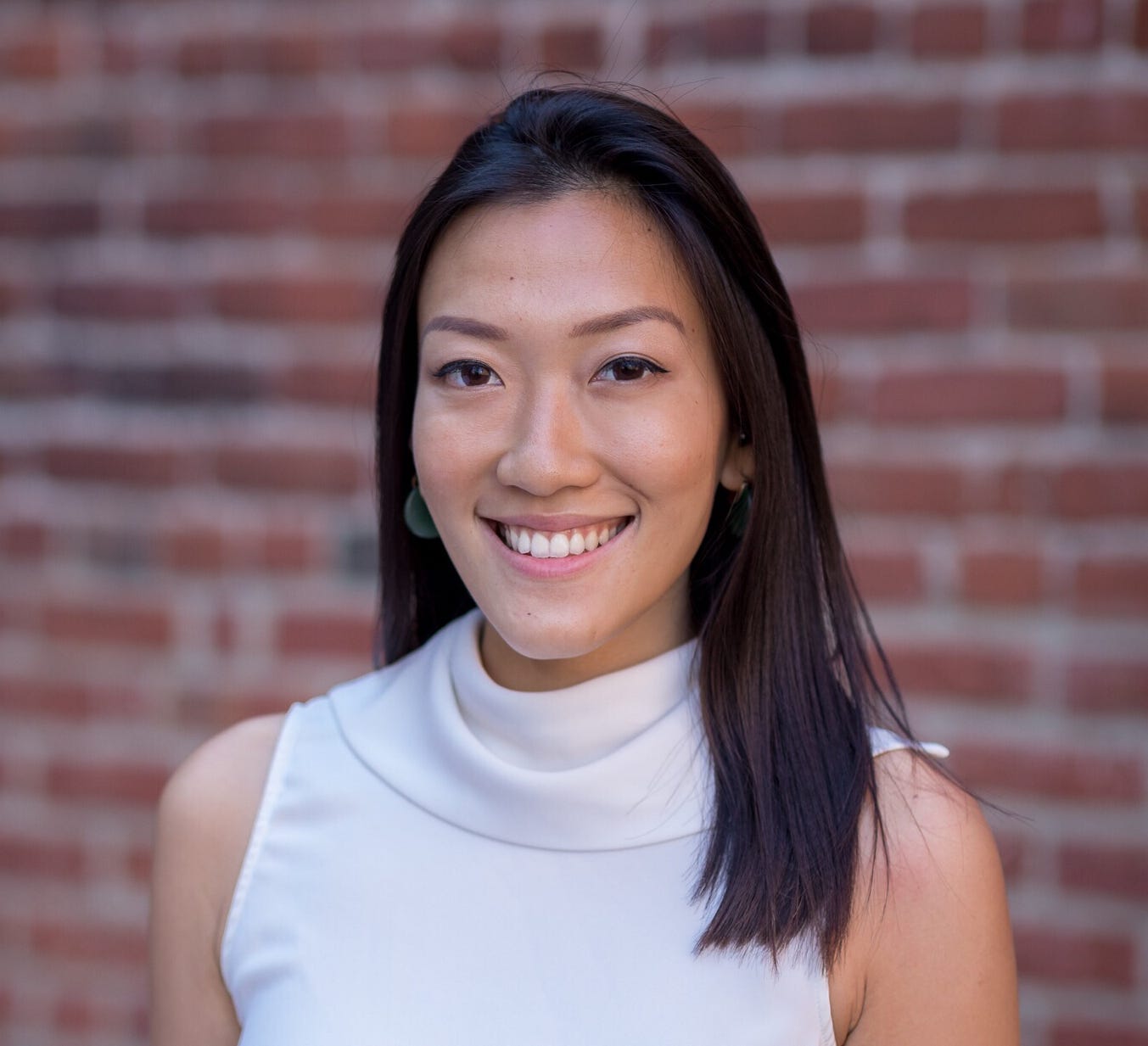 Lisa Chua – Medium