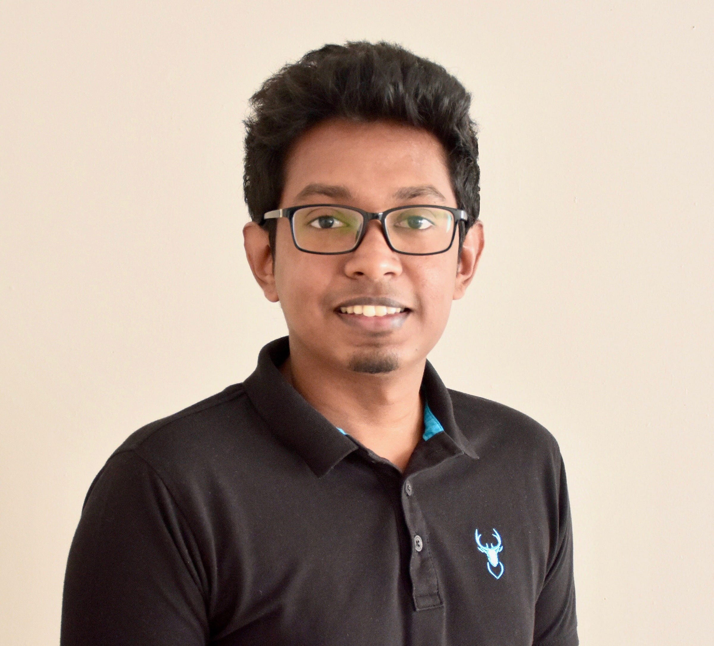 Vindula Jayawardana – Medium