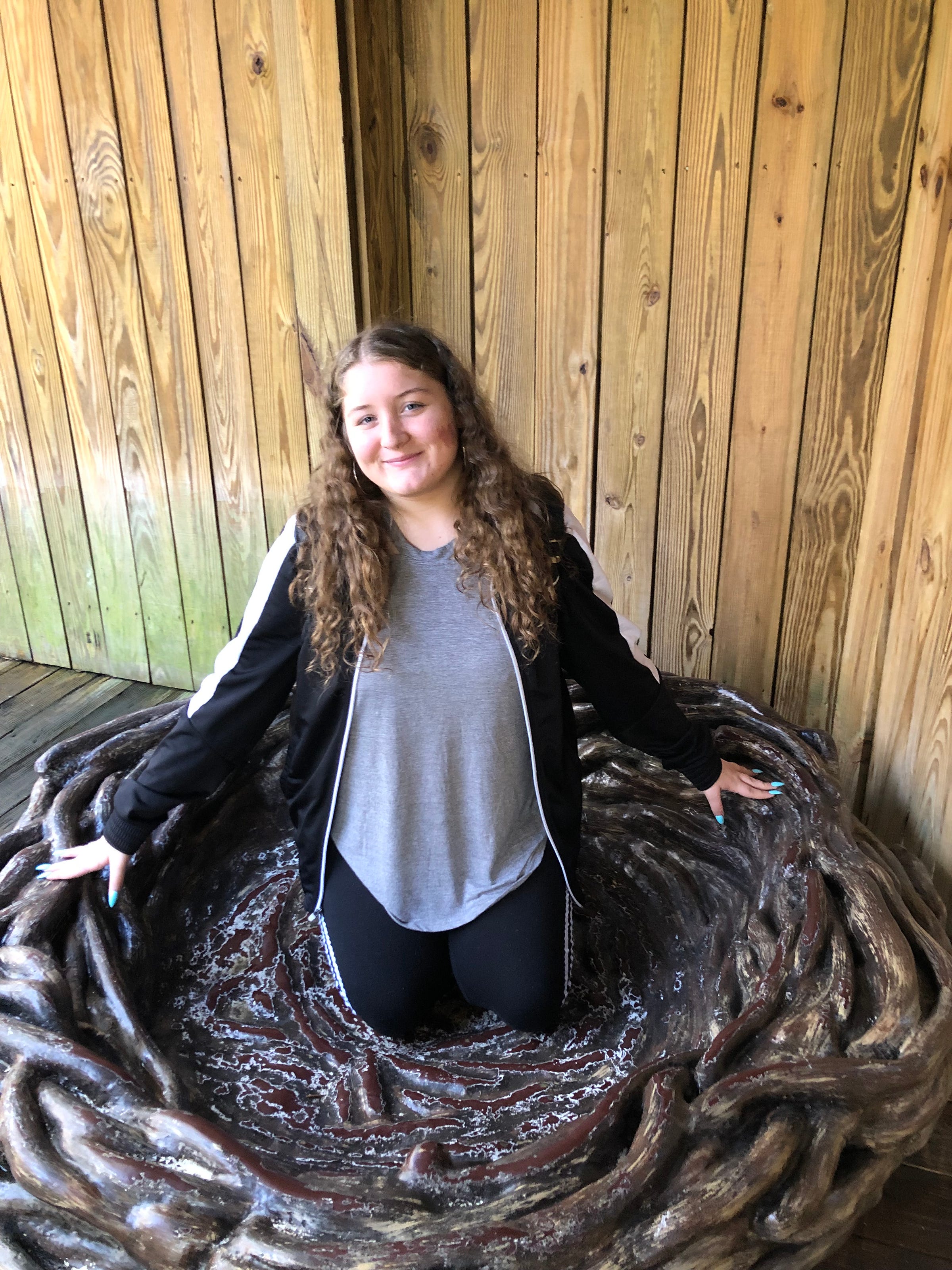 Sara Strong – Medium