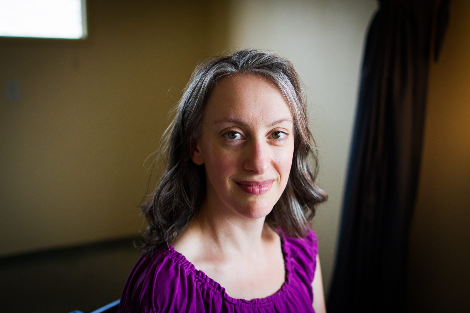 Eve Bernfeld – Medium