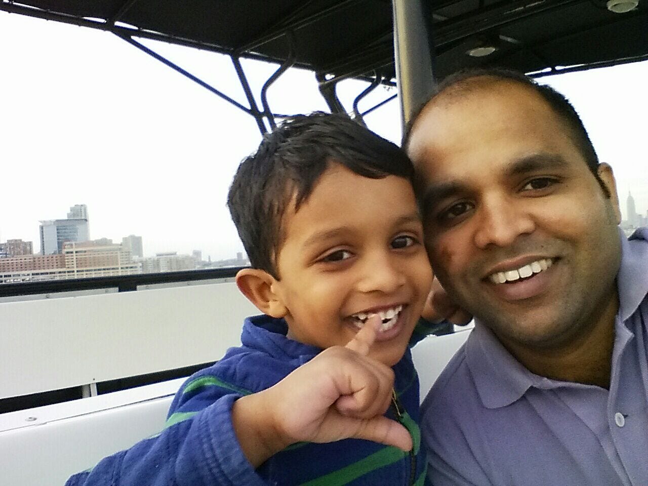 Shinemon Divakaran Medium