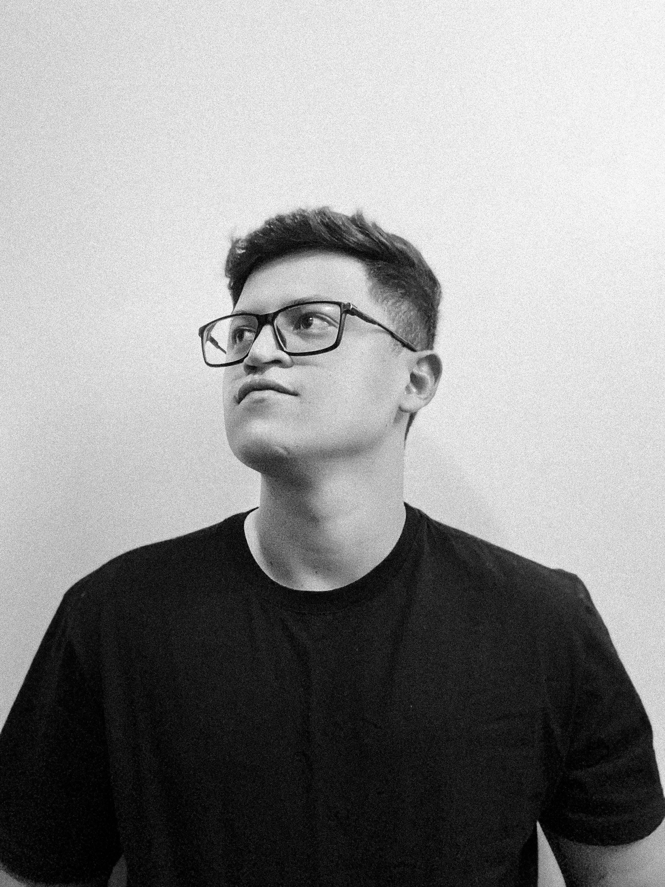 Lucas Cruz – Medium