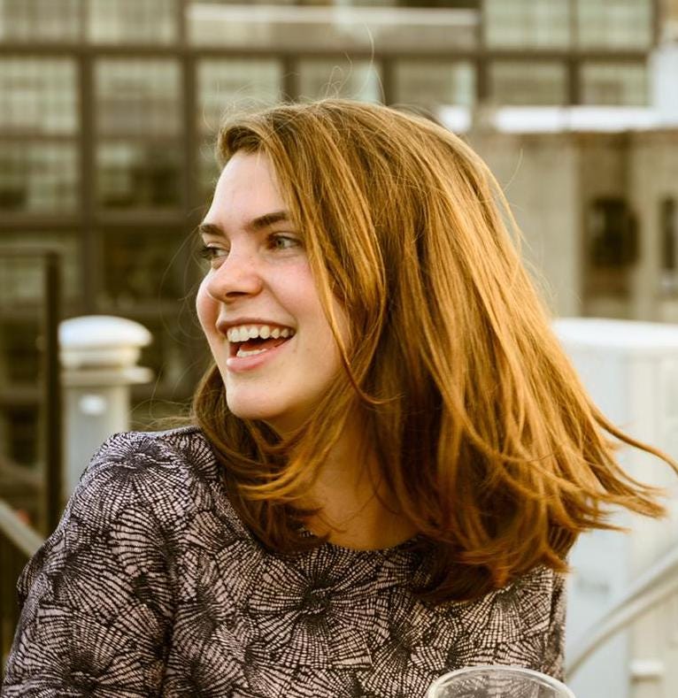 Julia Curbera – Medium