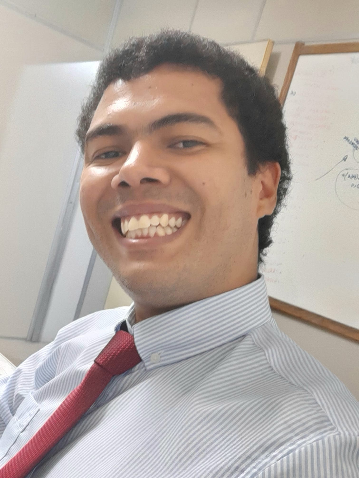 Fellipe Lima – Medium