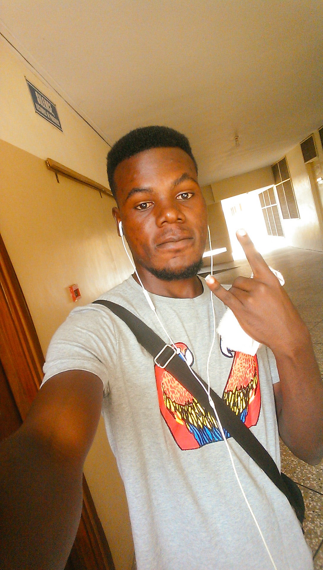 Prince Owusu – Medium