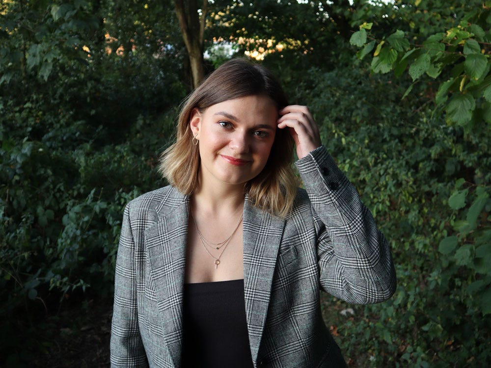 Zoe Ellen Pointon – Medium