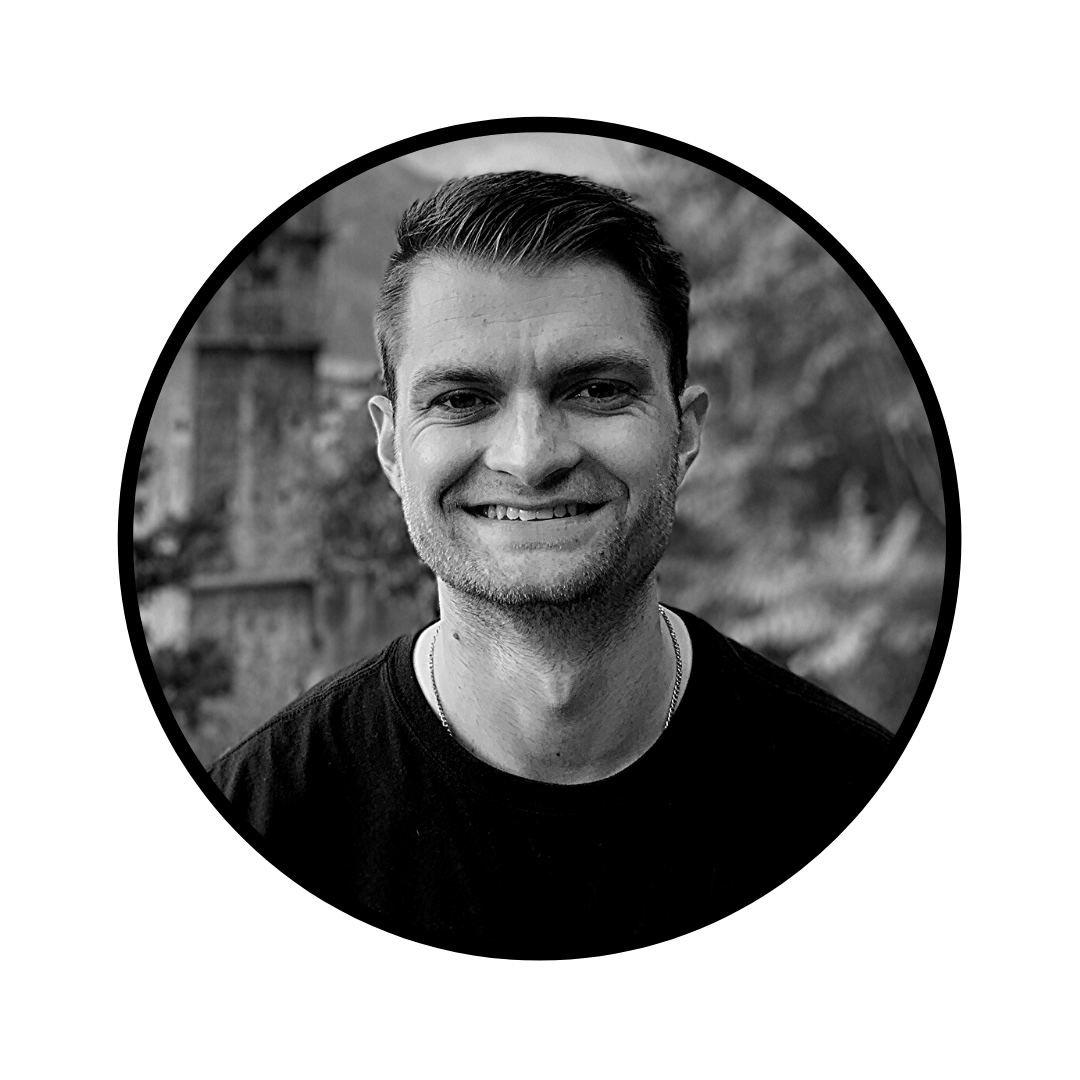 Isaac Parkinson – Medium