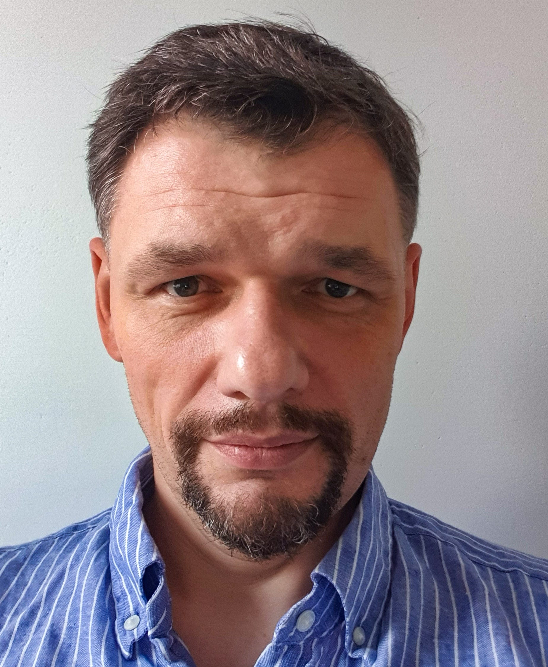 Paweł Matysiak – Medium