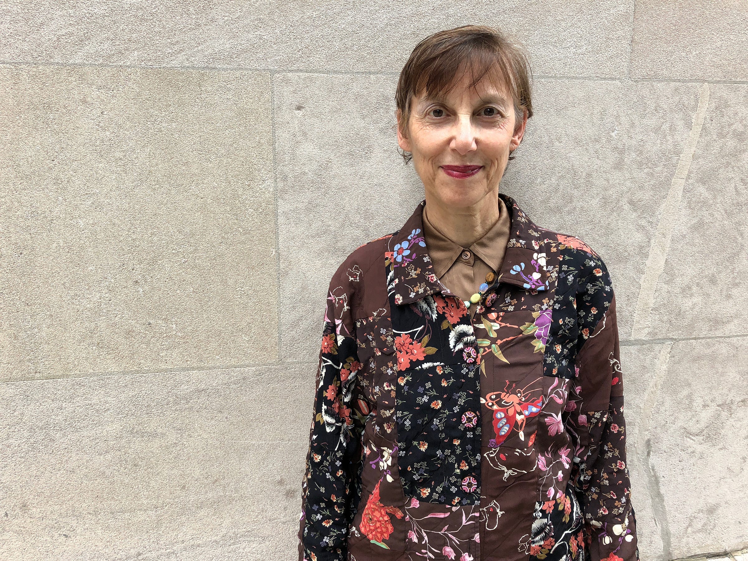 Sheila Lewis – Medium