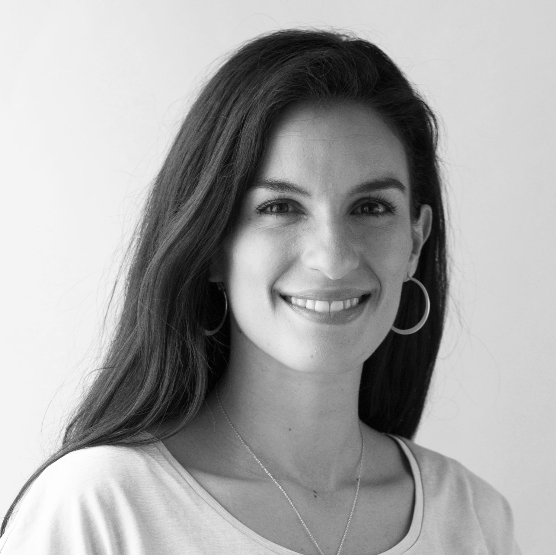 Alejandra Bortoni – Medium