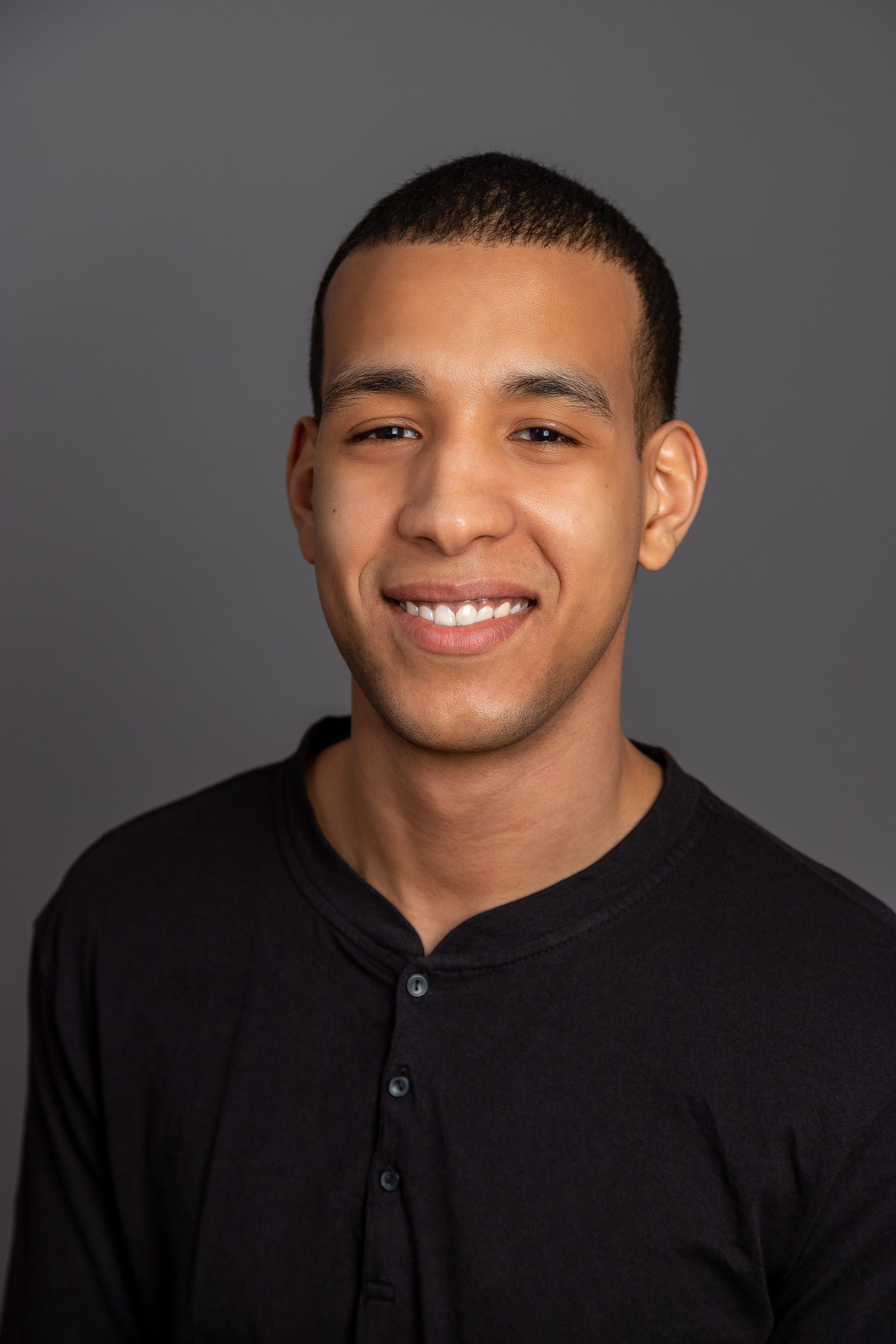 Jesse Espaillat – Medium