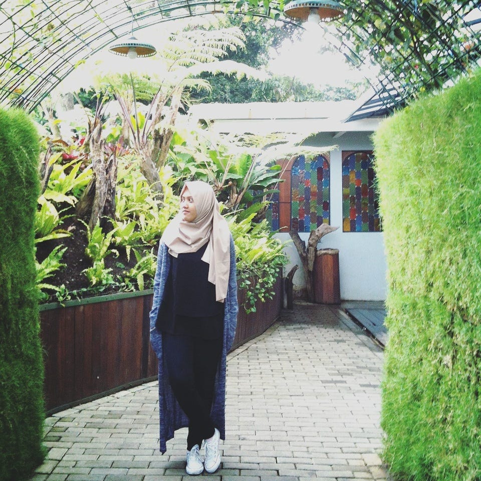 Kartika Dewi – Medium
