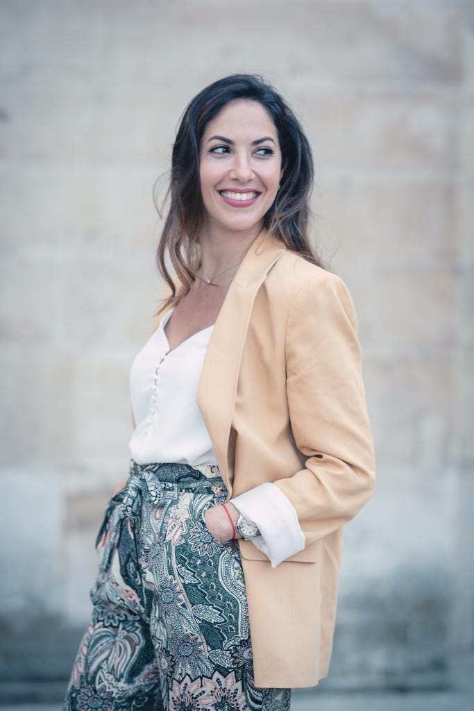 Lamiaa Laurene Daif – Medium