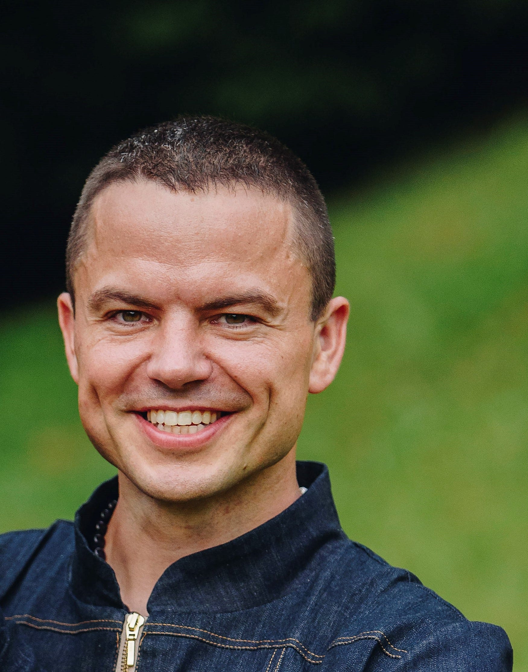 Airidas Strelciunas – Medium