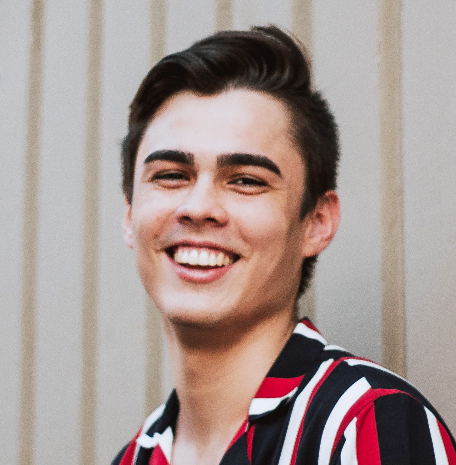 Michael Davis – Medium