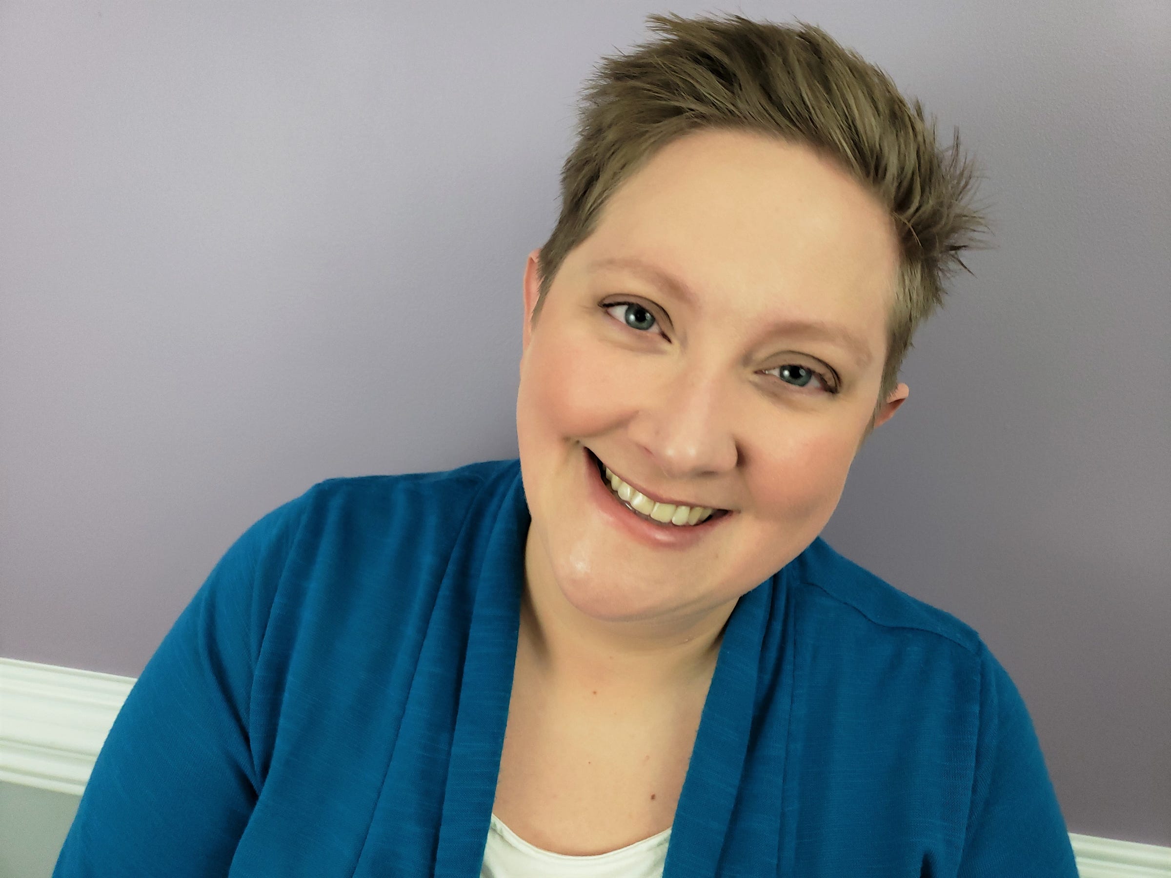 About – Julie Bee – Medium