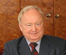 Prof. Dr. Peter Linnert – Medium