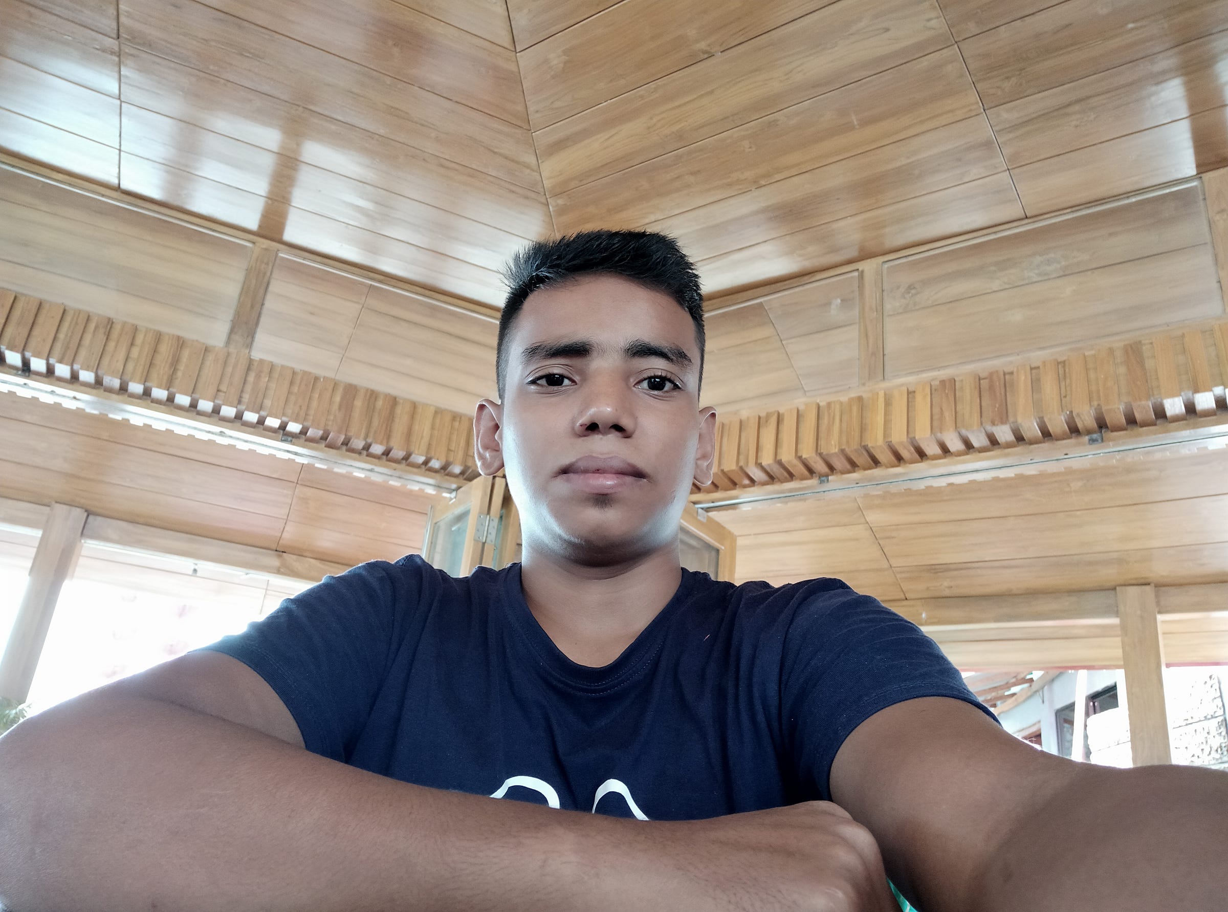 Osman Goni – Medium