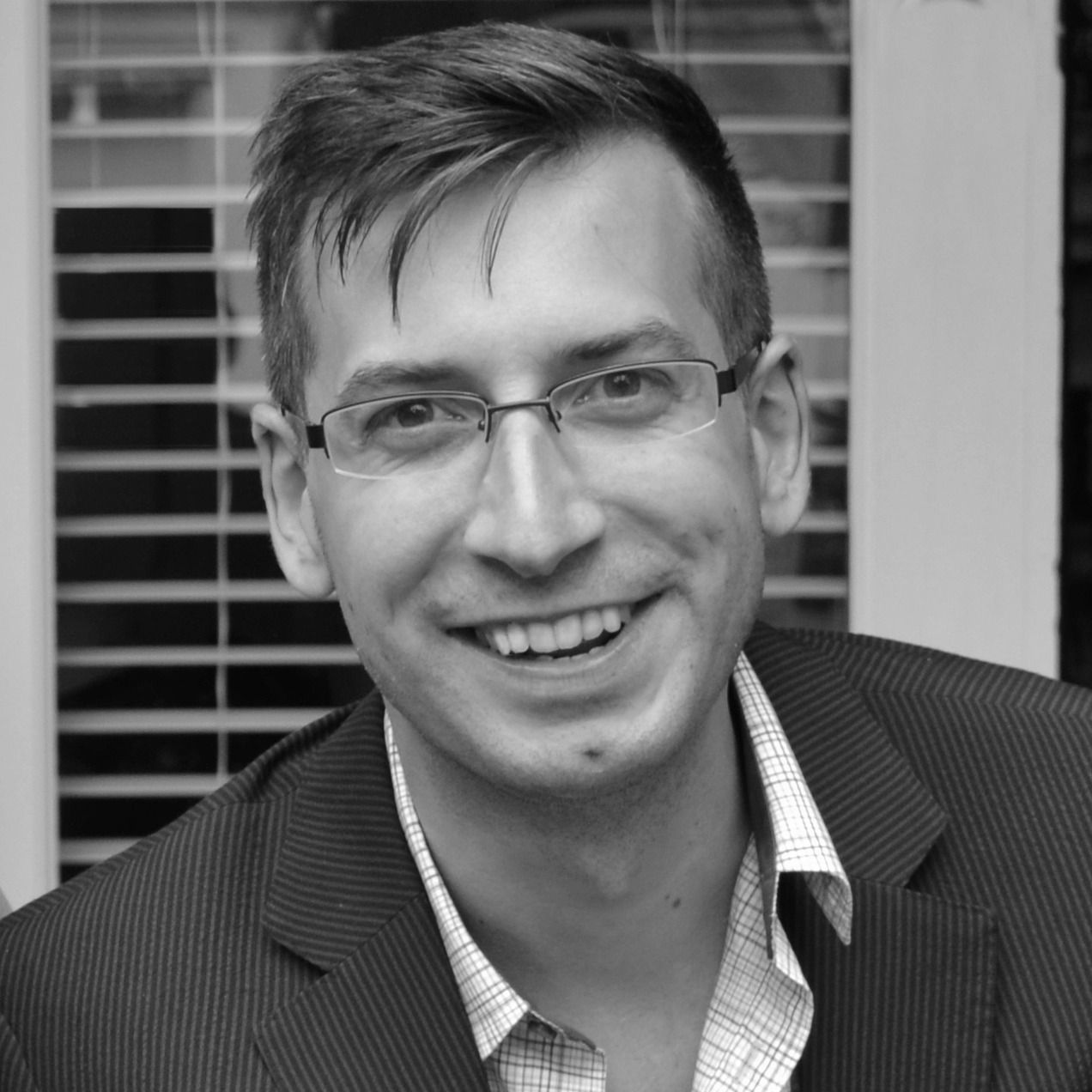 Matthew Lynch – Medium