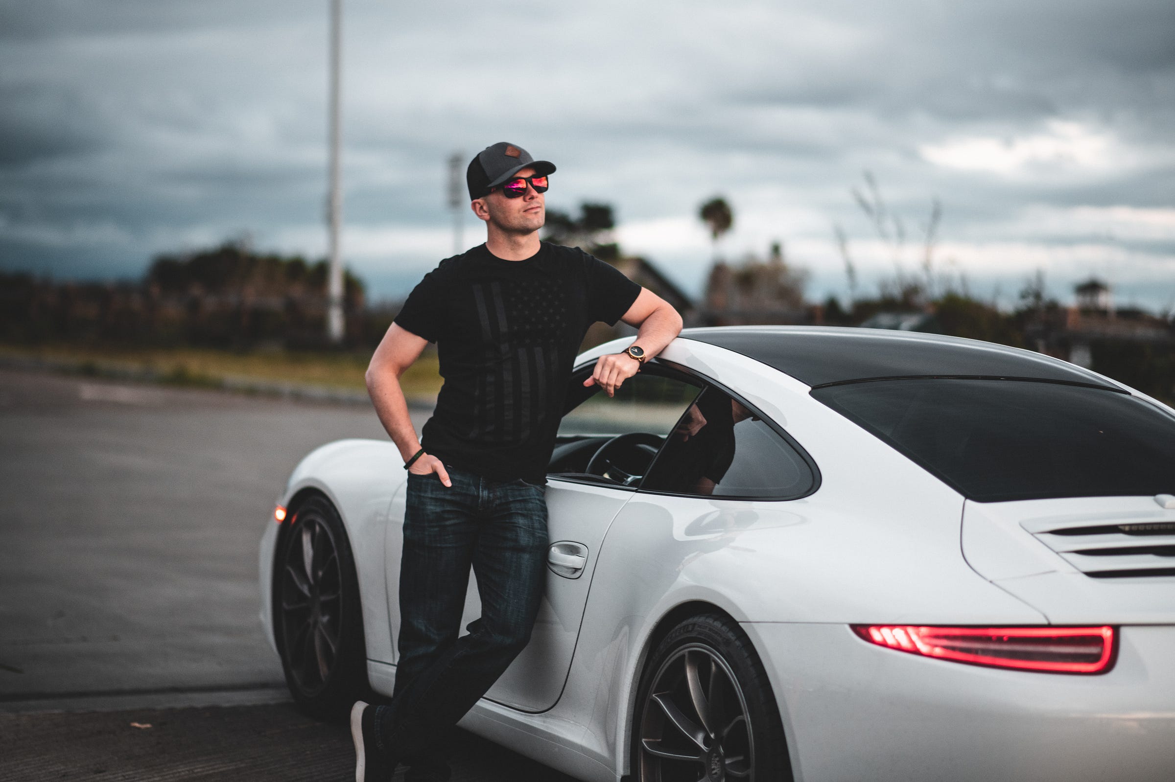 Josh Everett – Medium
