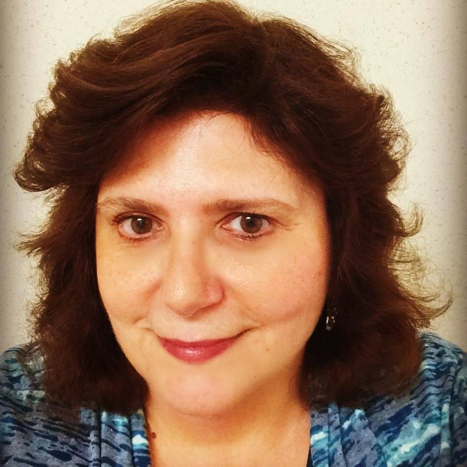 Lisa Augelli Jarjoura – Medium