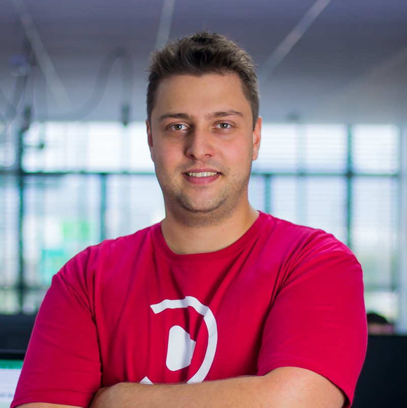 Alexandre Duarte – Medium