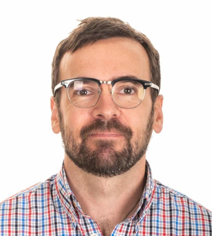 Jonathan Tonkin – Medium