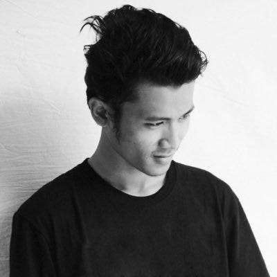 Aji Ainul Hakim – Medium