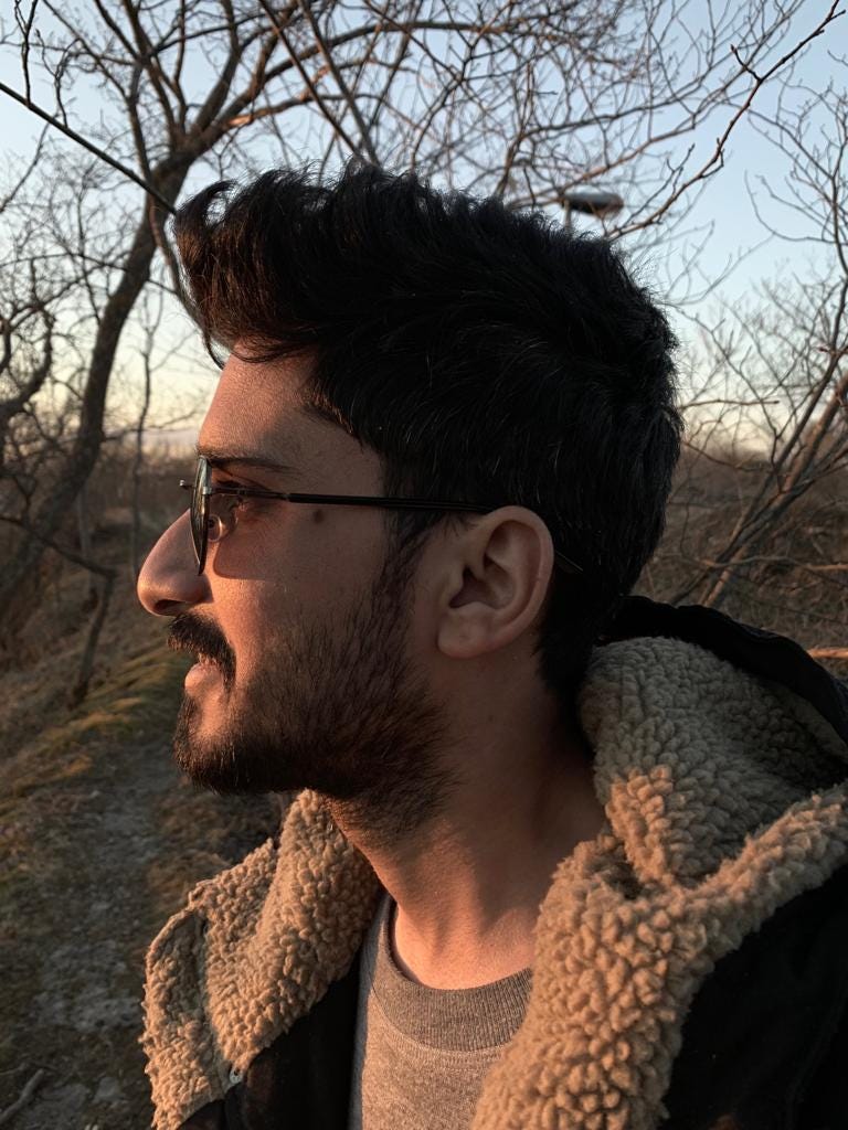 Anwaar Malik – Medium