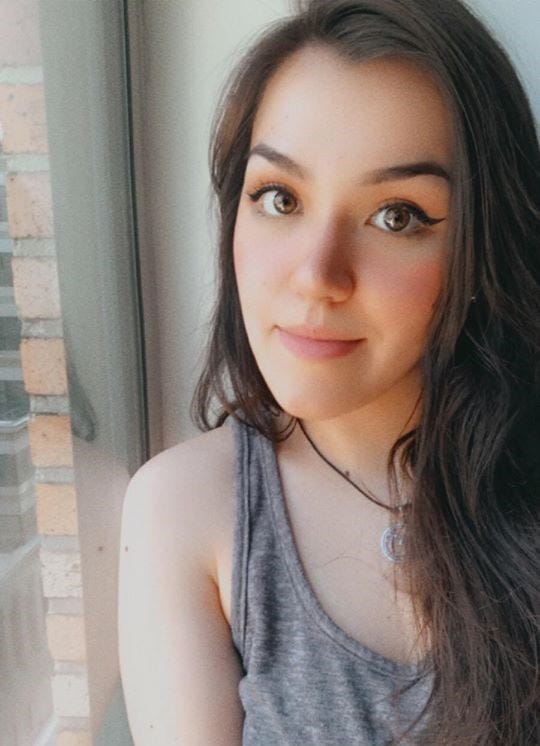 Erika Simmons – Medium