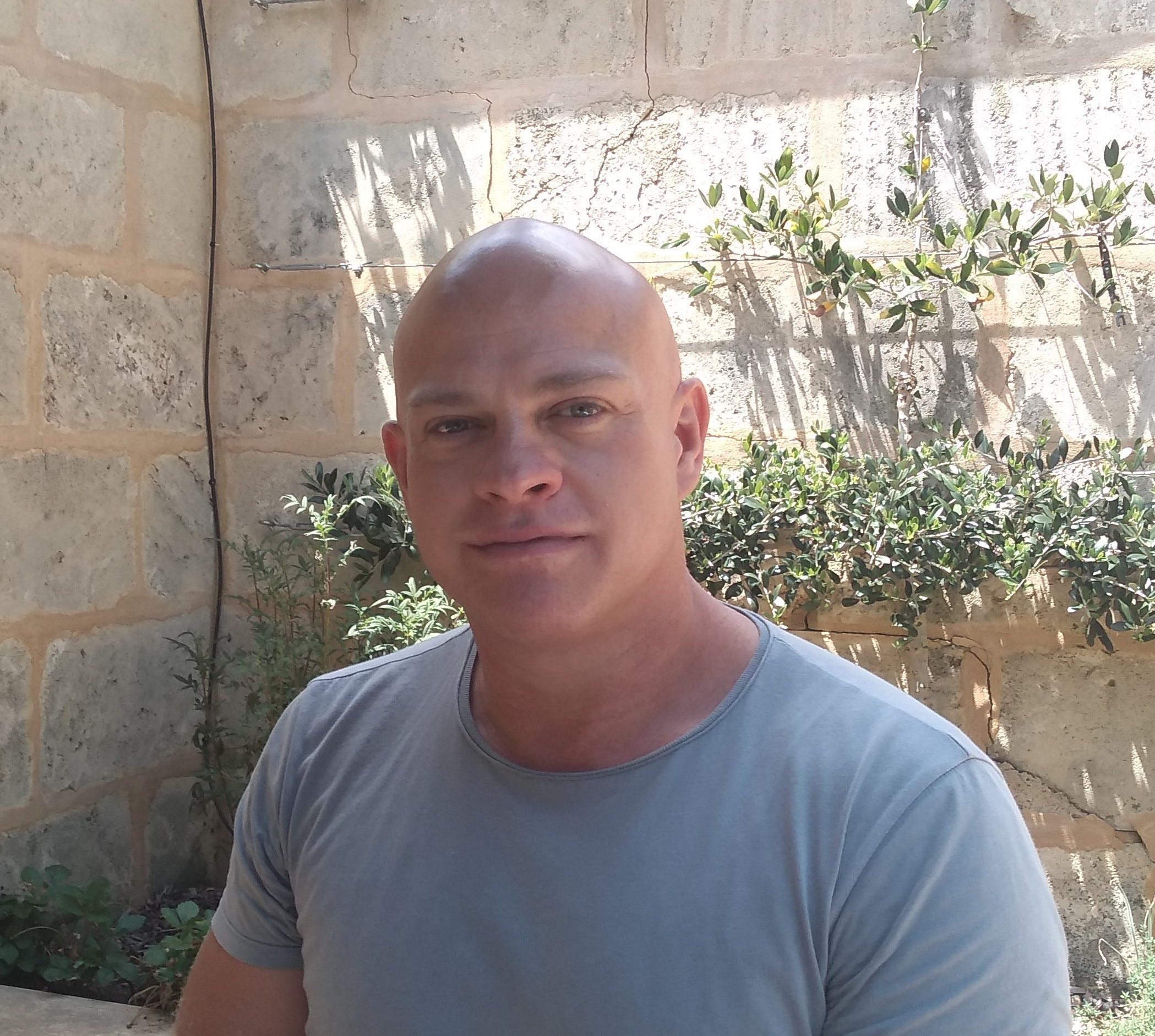 Darren Ray – Medium