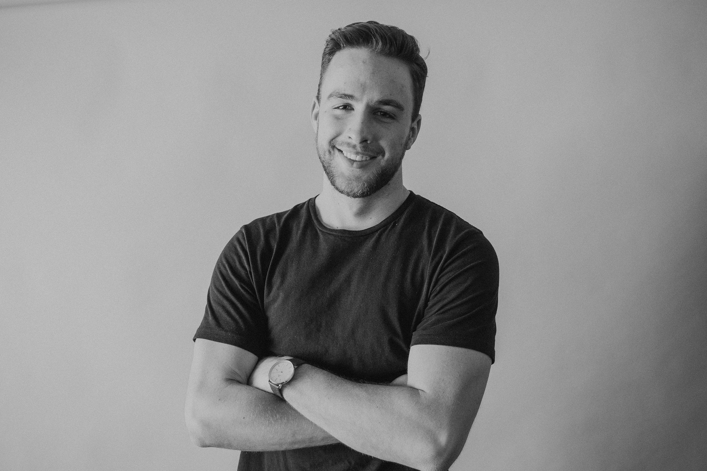 Sam Groves – Medium