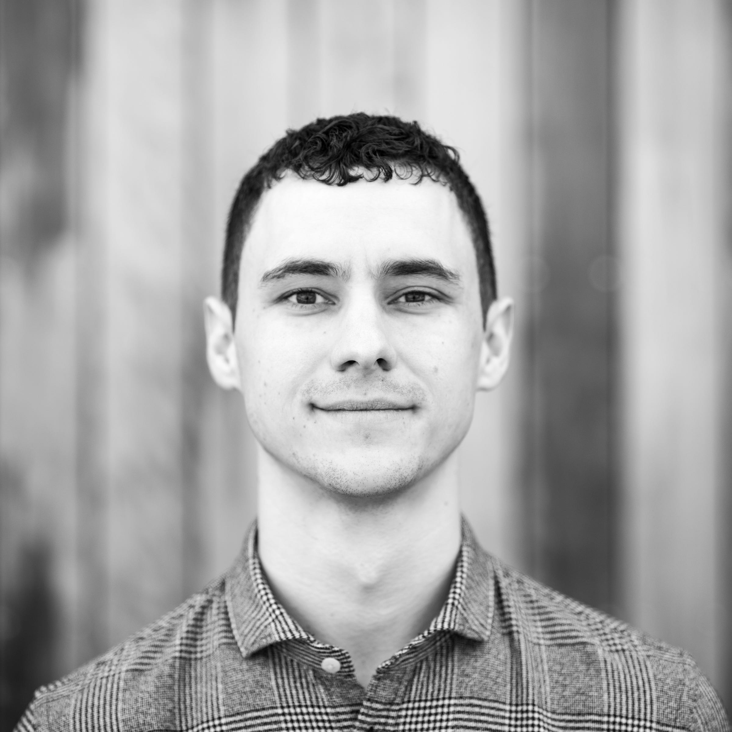 Matt Oxman – Medium
