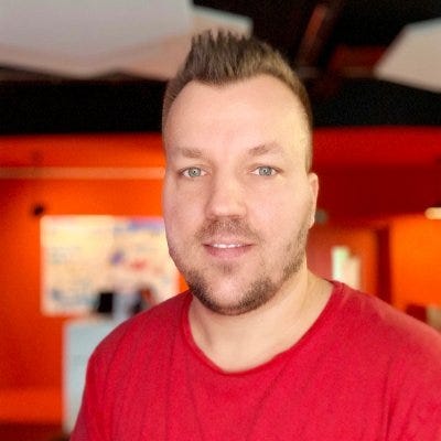 Stefan Langner – Medium