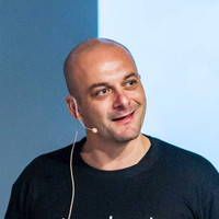 Massimo del Vecchio – Medium