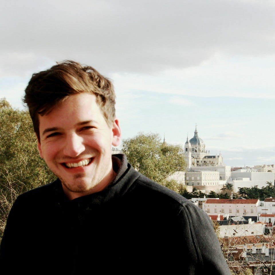 Dimitri Suter – Medium