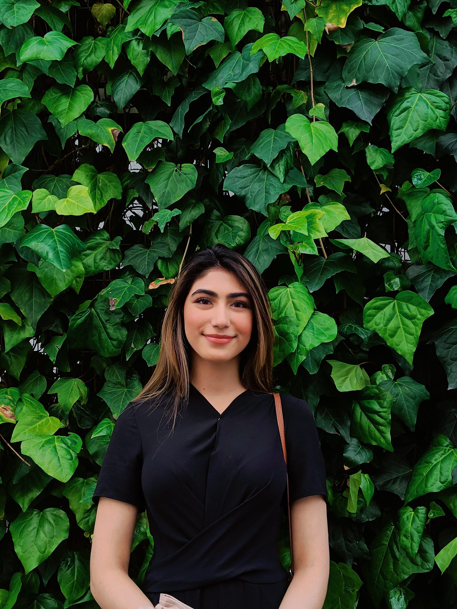 Anoosha – Medium