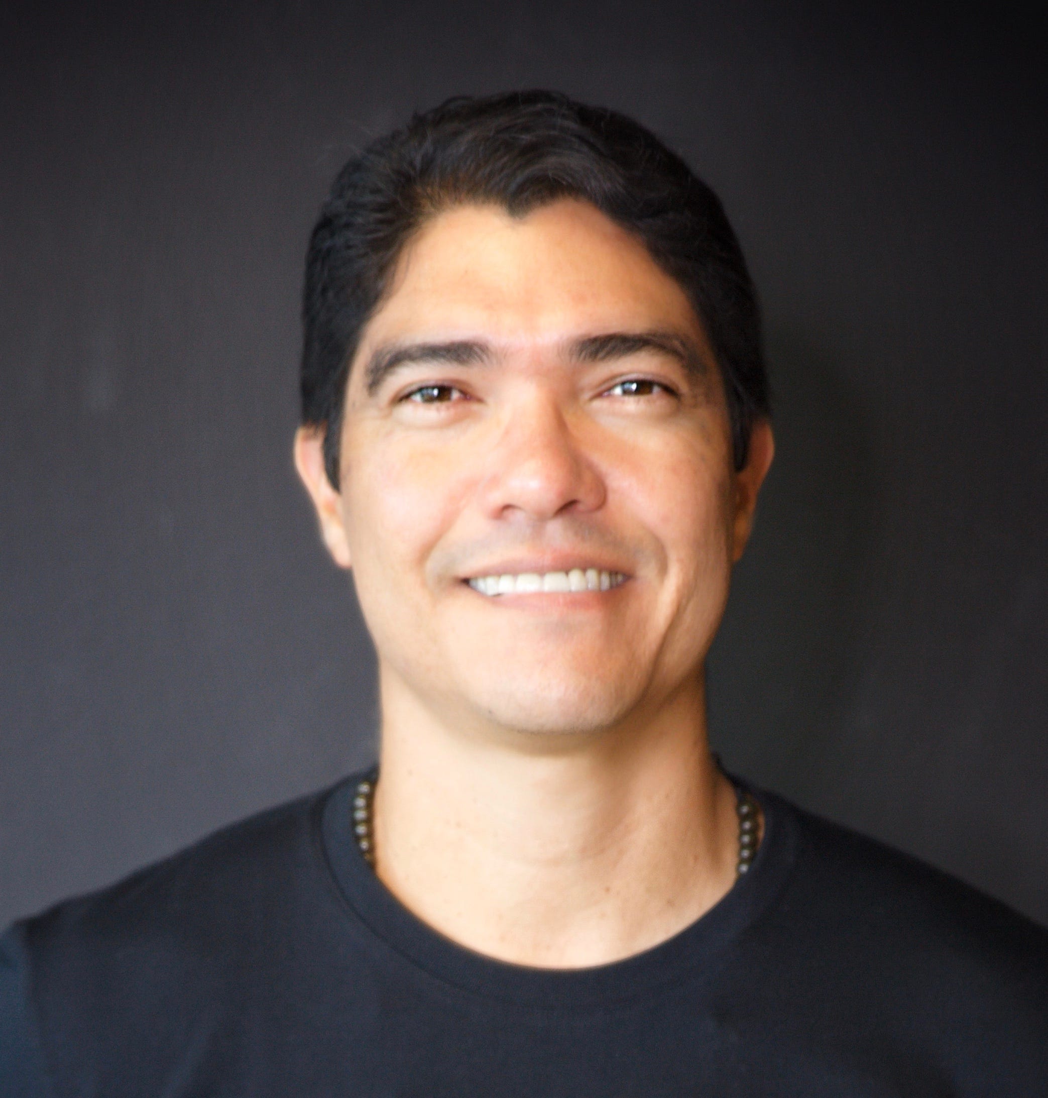 Omar Ferrer – Medium