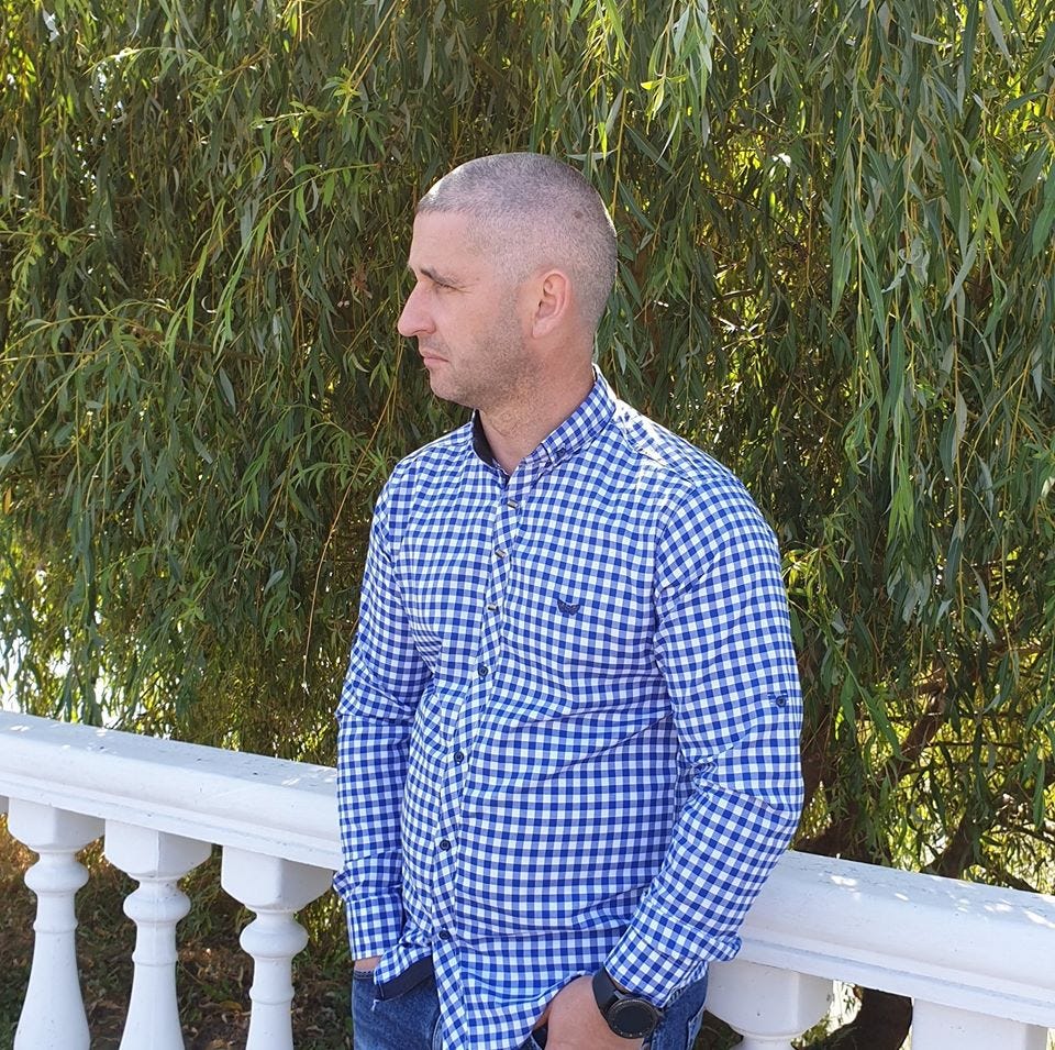 Loren Reyna – Medium