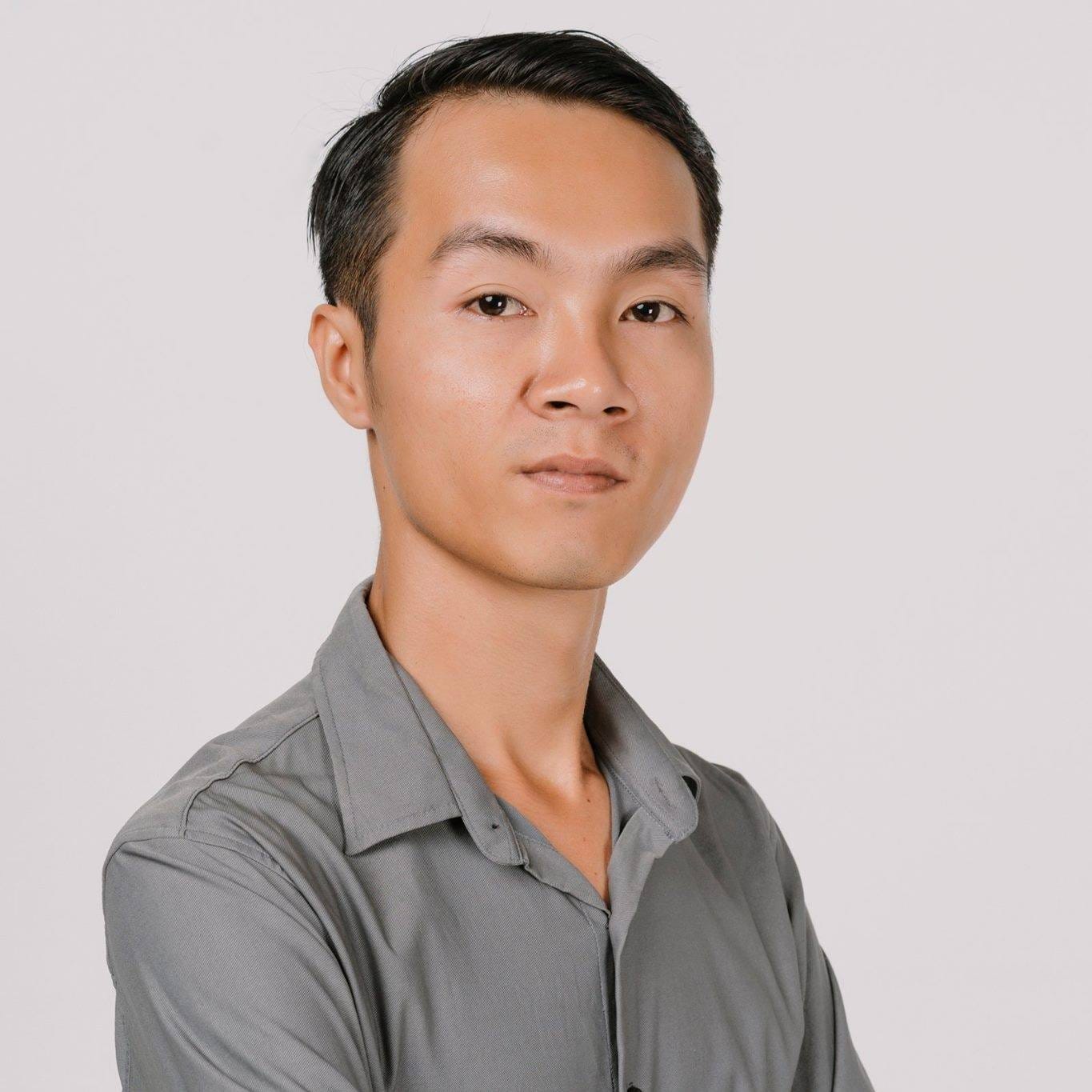 About – Phan Quang Hoàng – Medium