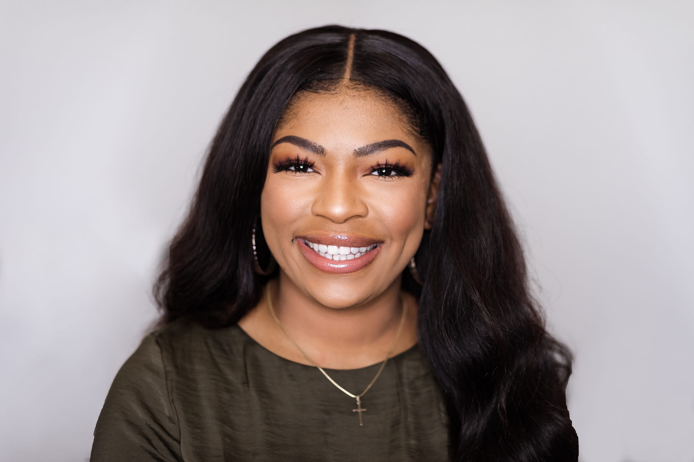 Kelechi Efochie – Medium
