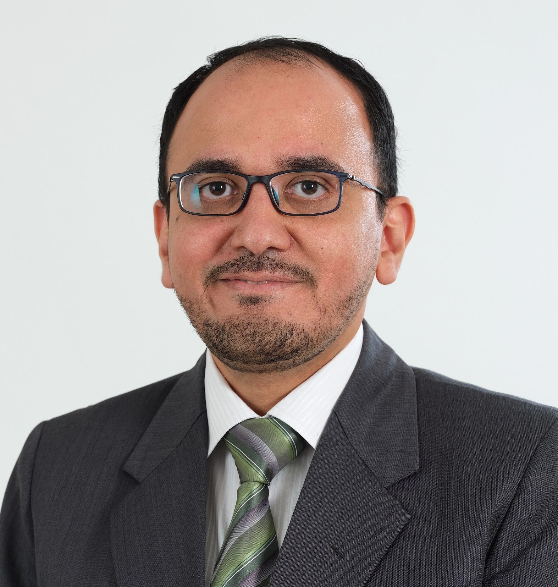 Najmuddin Patwa – Medium