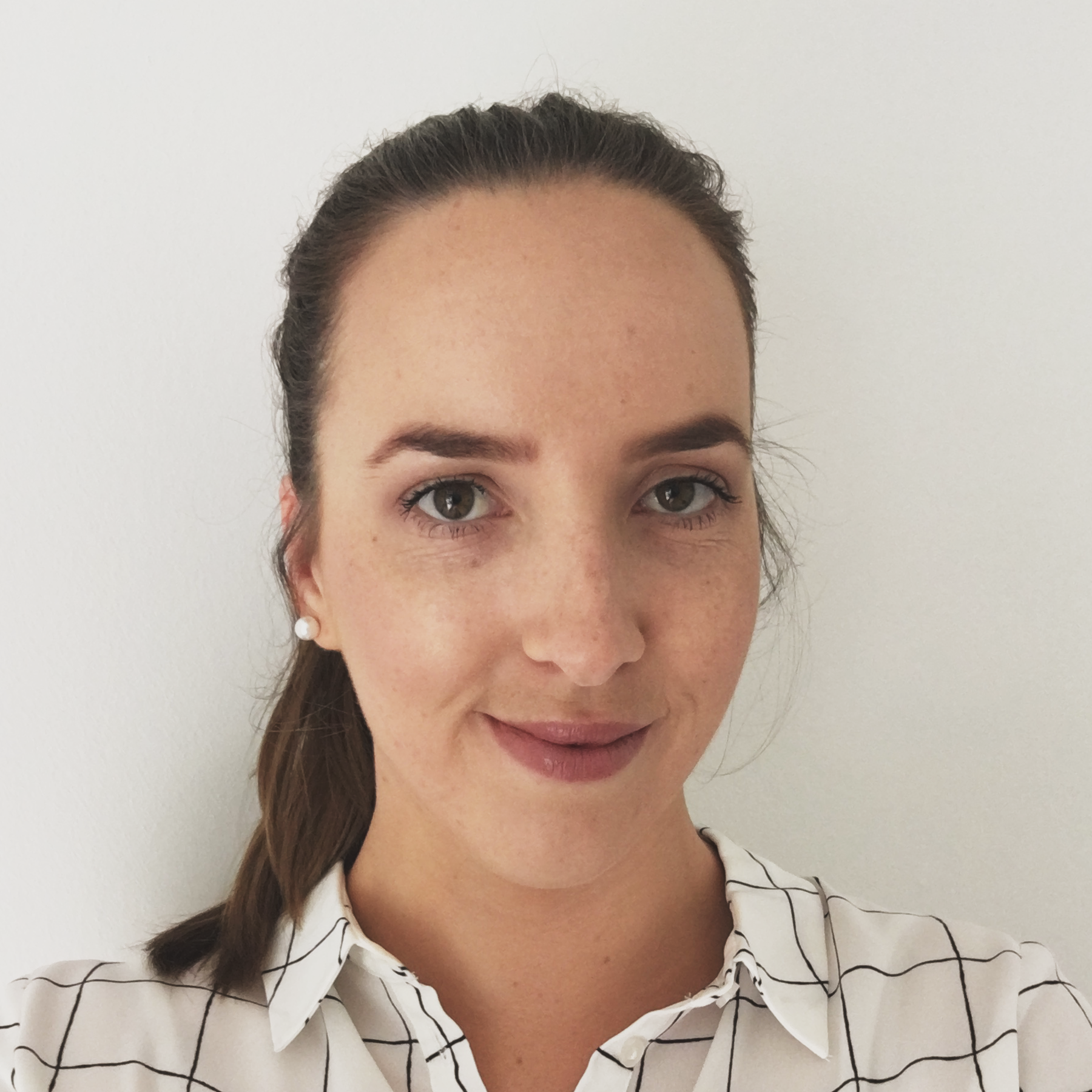 Shannon Houston – Medium