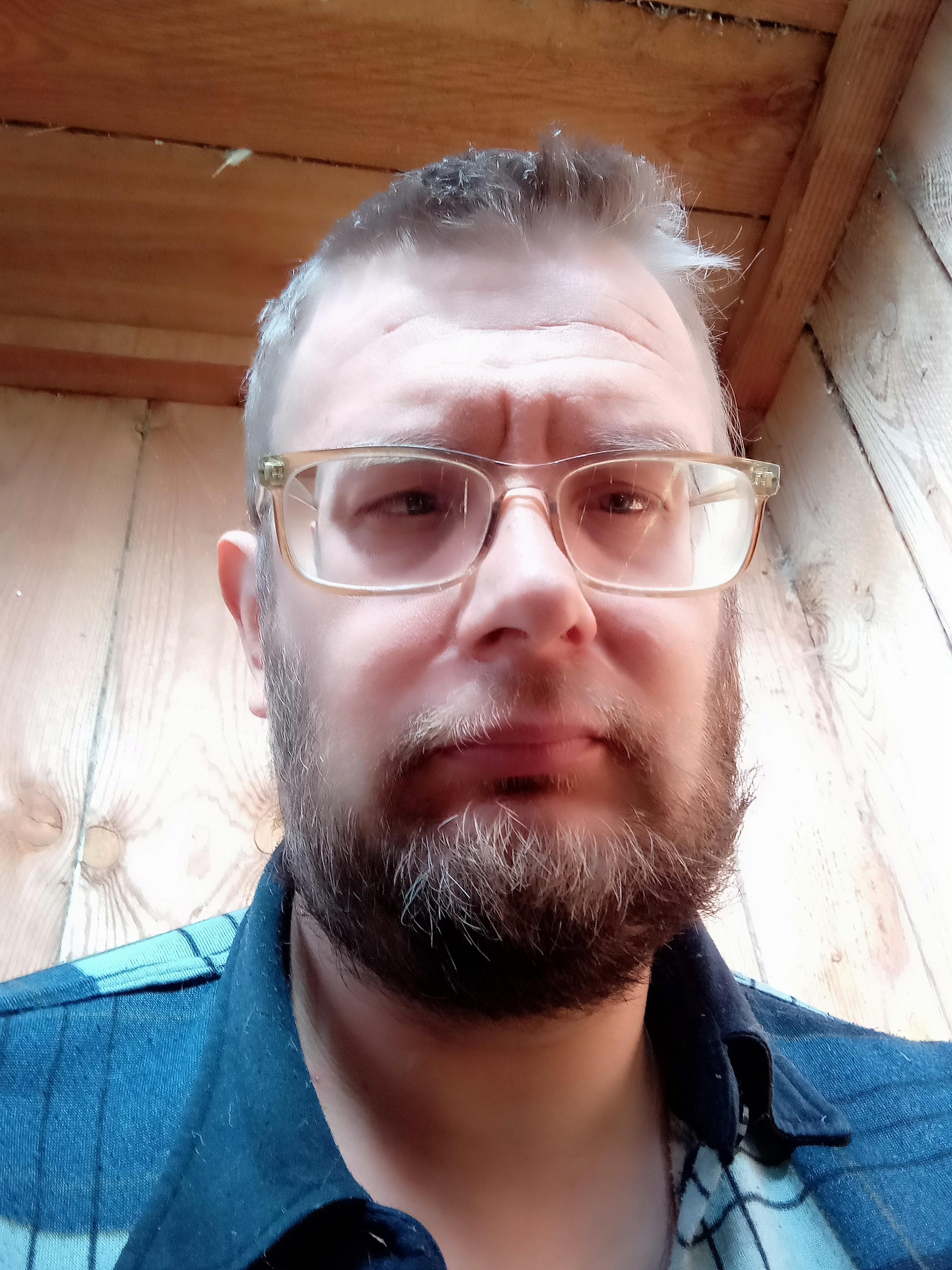 Igor Golov – Medium