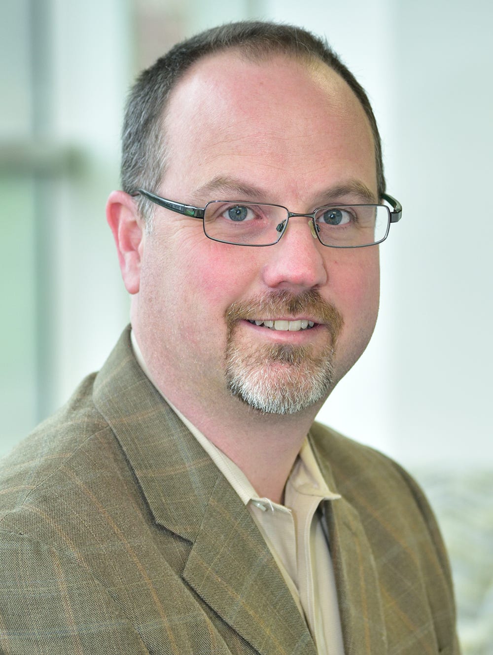 Steven Collins – Medium