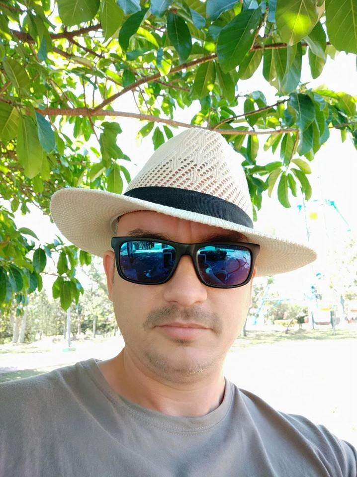 Félix Roberto Aballí Morell – Medium