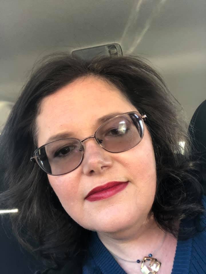 Anye Shafer – Medium