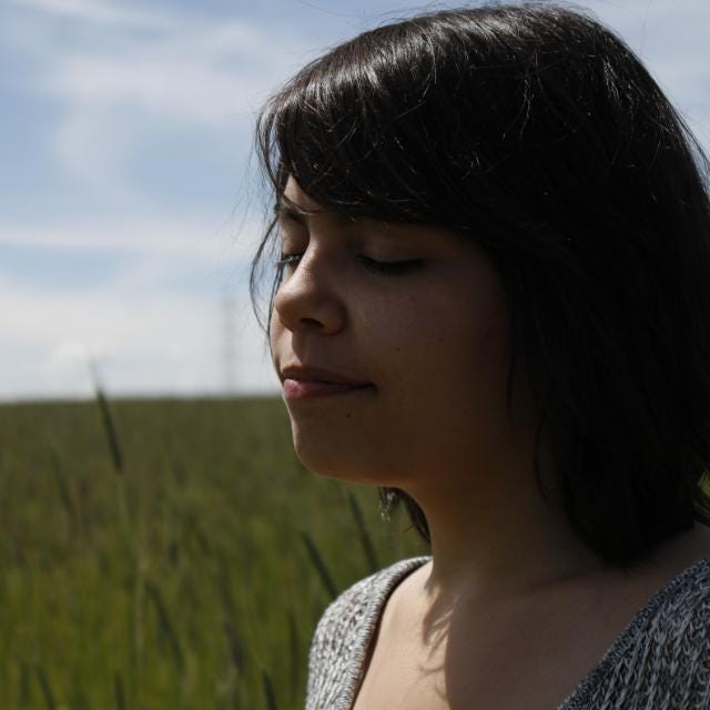 Nuria – Medium